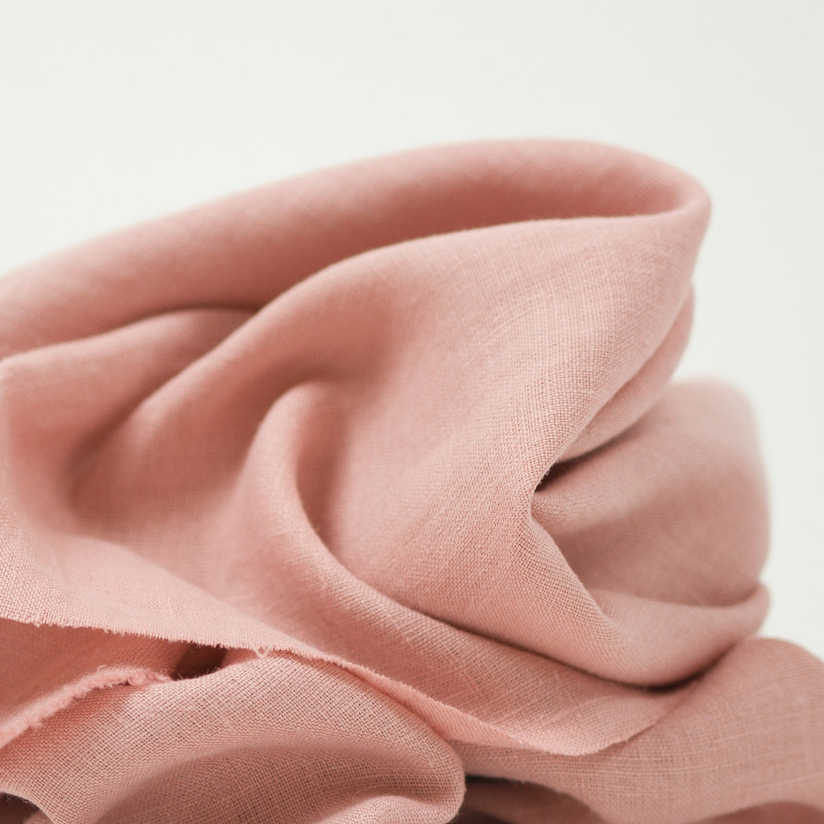 בד פשתן מכובס Pink Salt - Washed Linen – FiberFeels